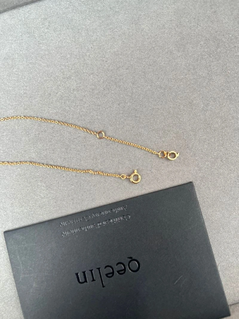 Accurate model Qeelin Necklaces