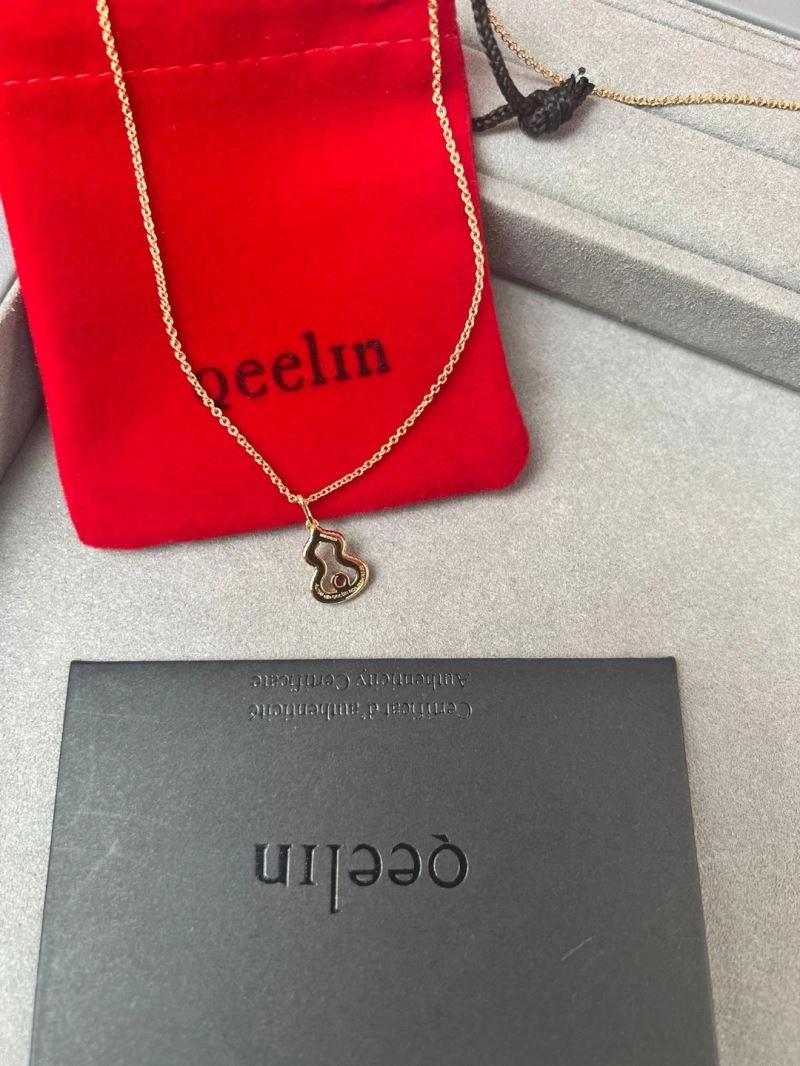 Accurate model Qeelin Necklaces