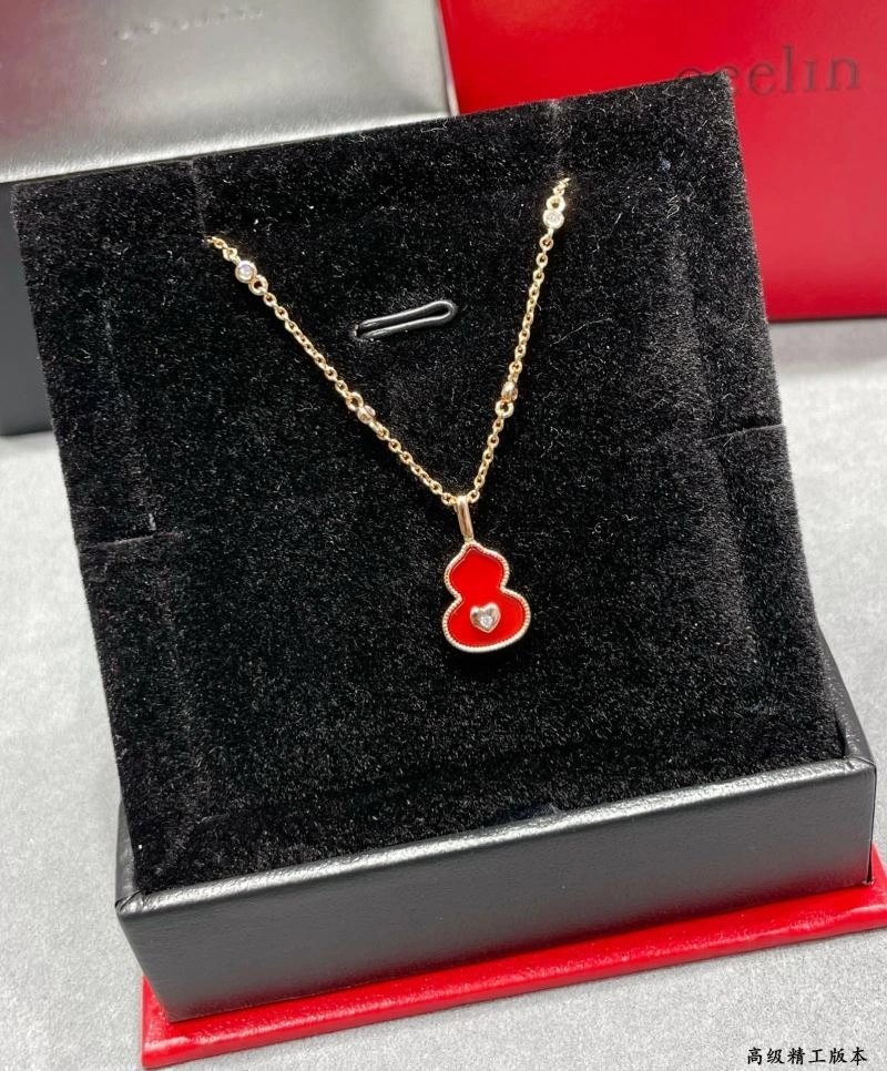 Mirror quality Qeelin Necklaces