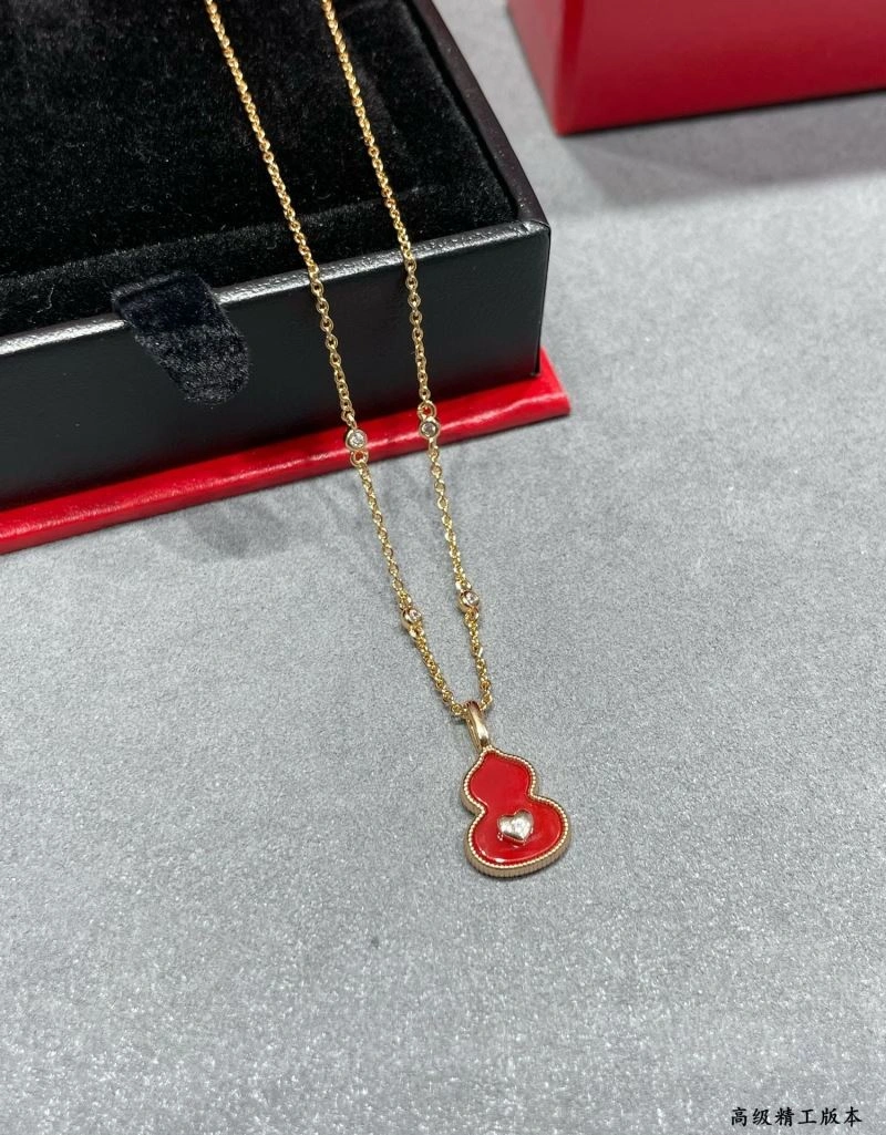 Mirror quality Qeelin Necklaces