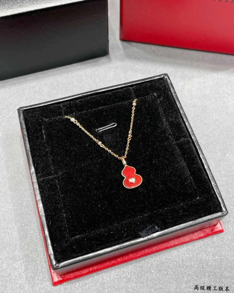 Mirror quality Qeelin Necklaces