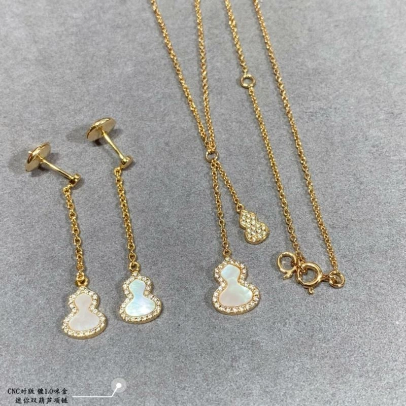 Value-priced Qeelin Necklaces