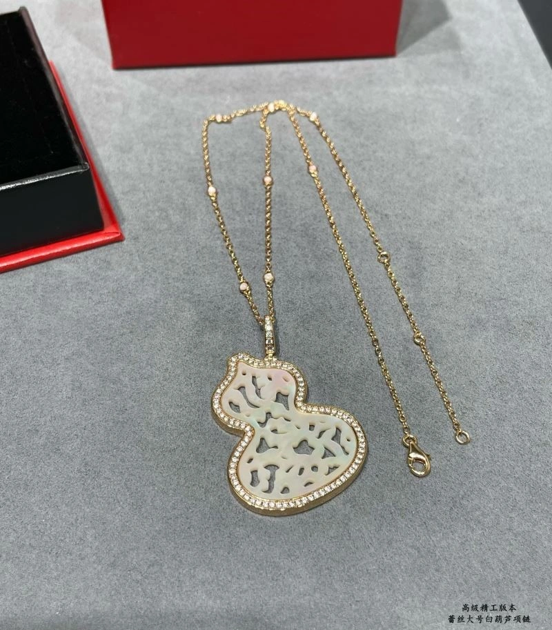 Accurate model Qeelin Necklaces