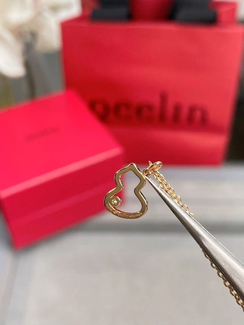 Discounted Qeelin Necklaces