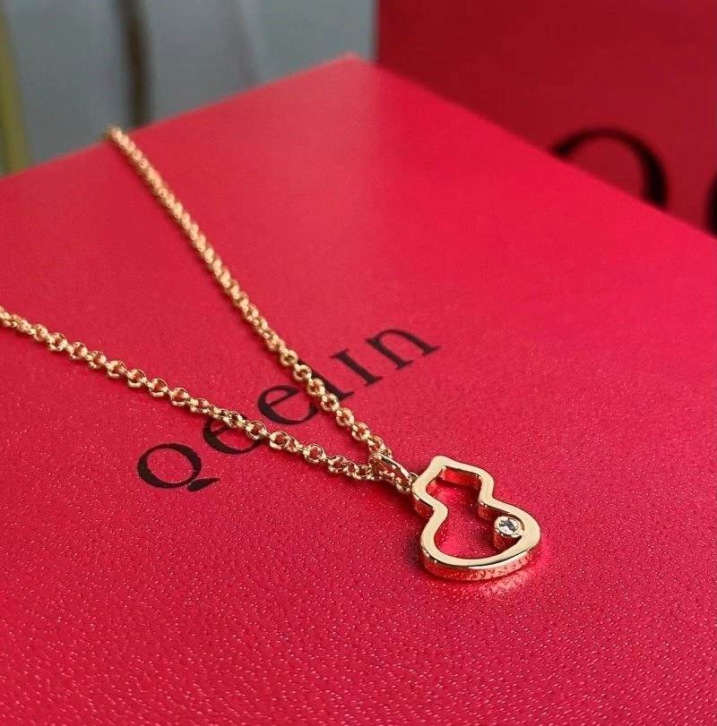 Discounted Qeelin Necklaces