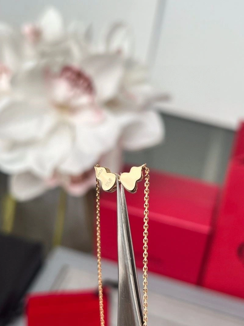 Qeelin Necklaces