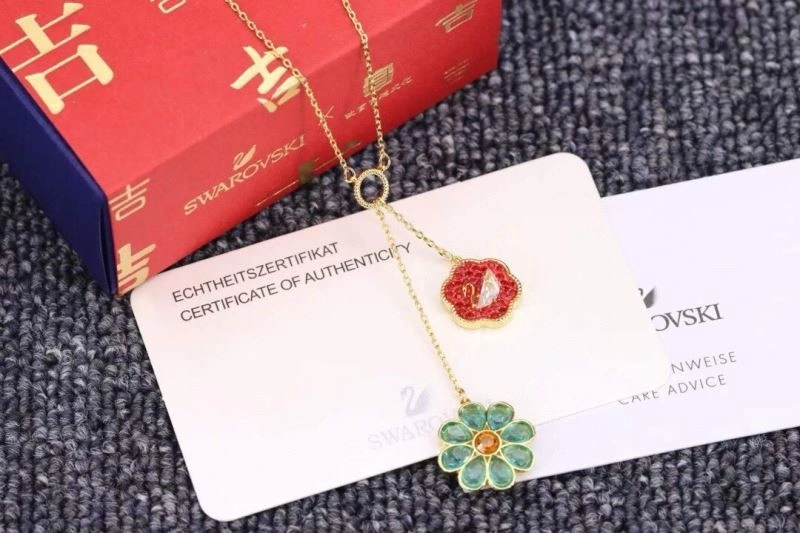 Low-cost Qeelin Necklaces