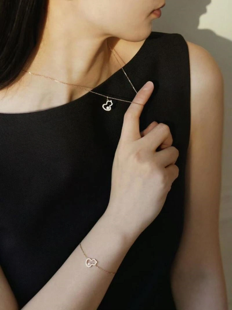 Genuine Qeelin Necklaces
