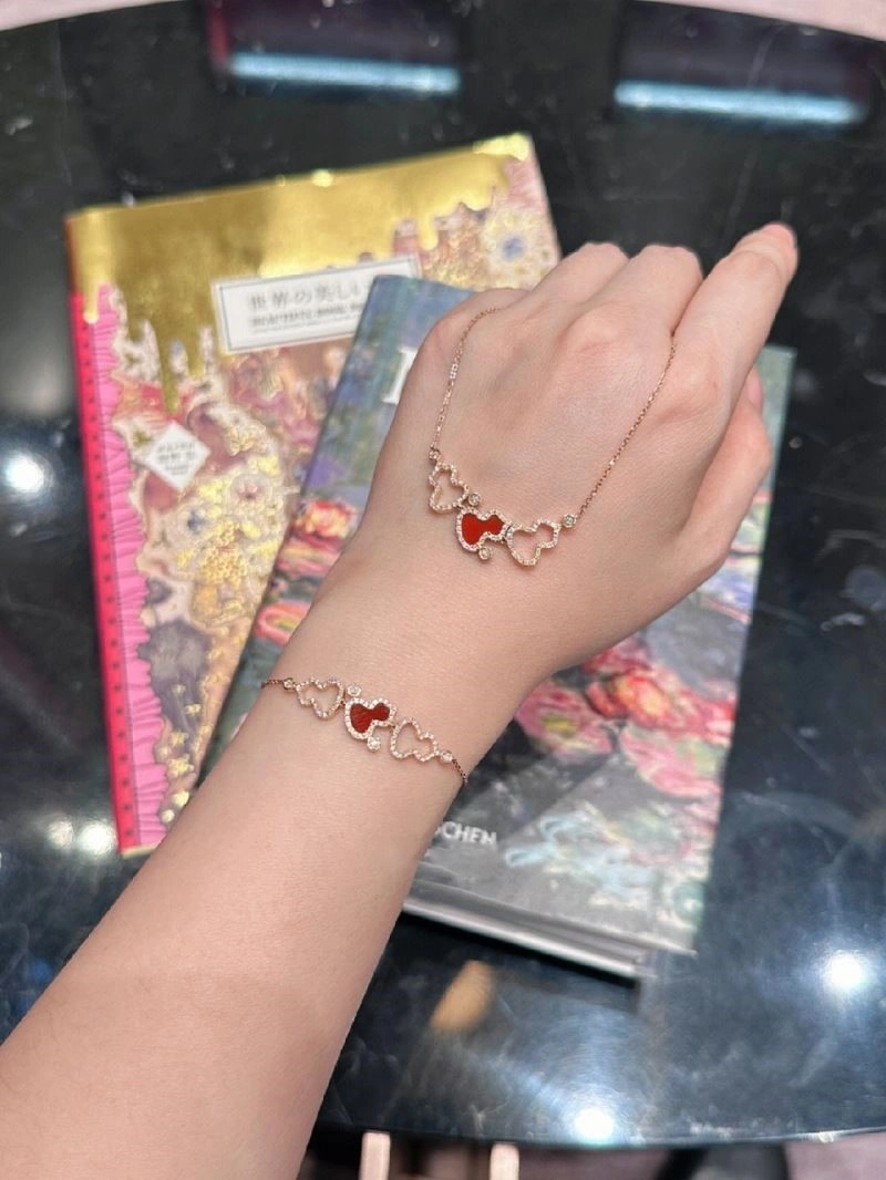 Reasonably priced Qeelin Necklaces