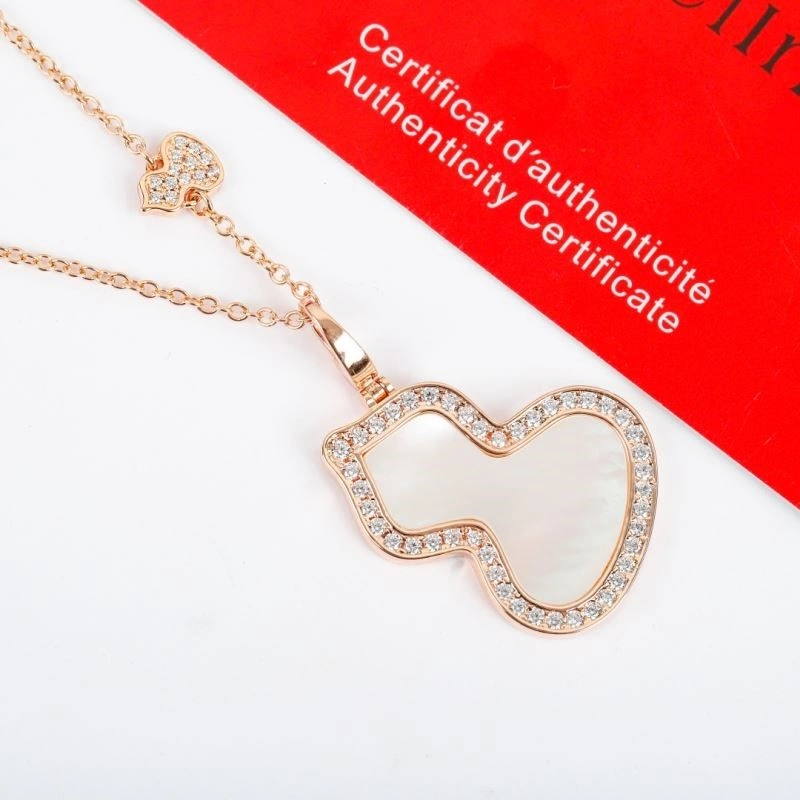 Indistinguishable Qeelin Necklaces