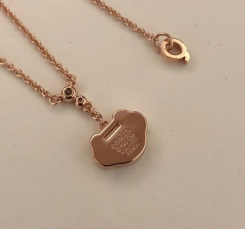 Low-cost Qeelin Necklaces