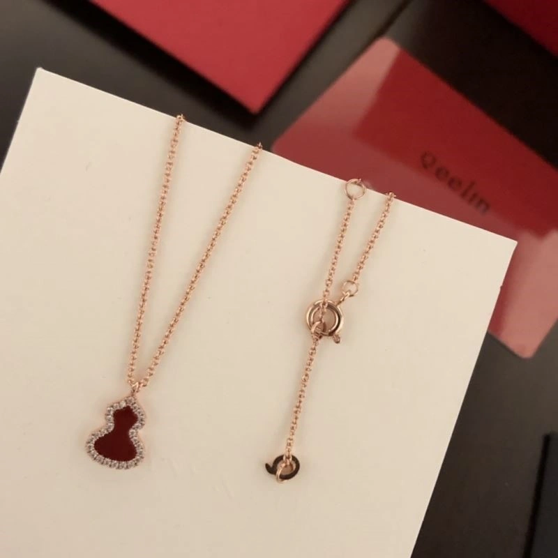 Mirror quality Qeelin Necklaces