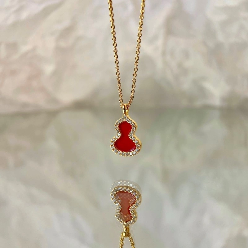Discounted Qeelin Necklaces