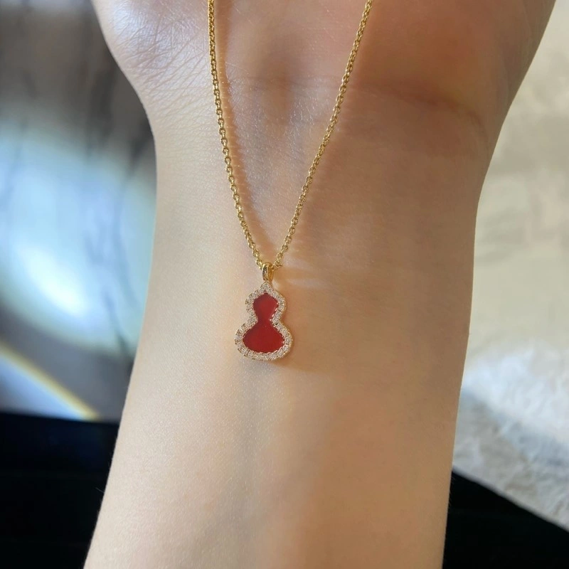 Discounted Qeelin Necklaces