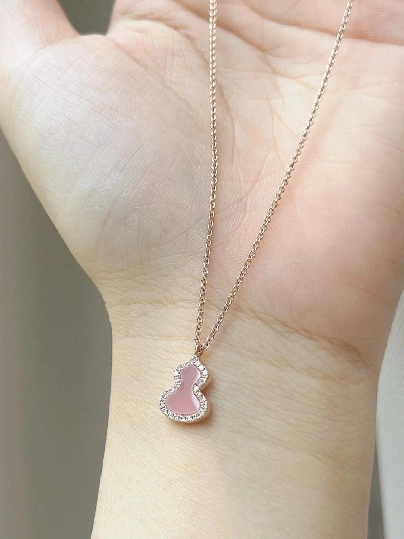 Cut-rate Qeelin Necklaces