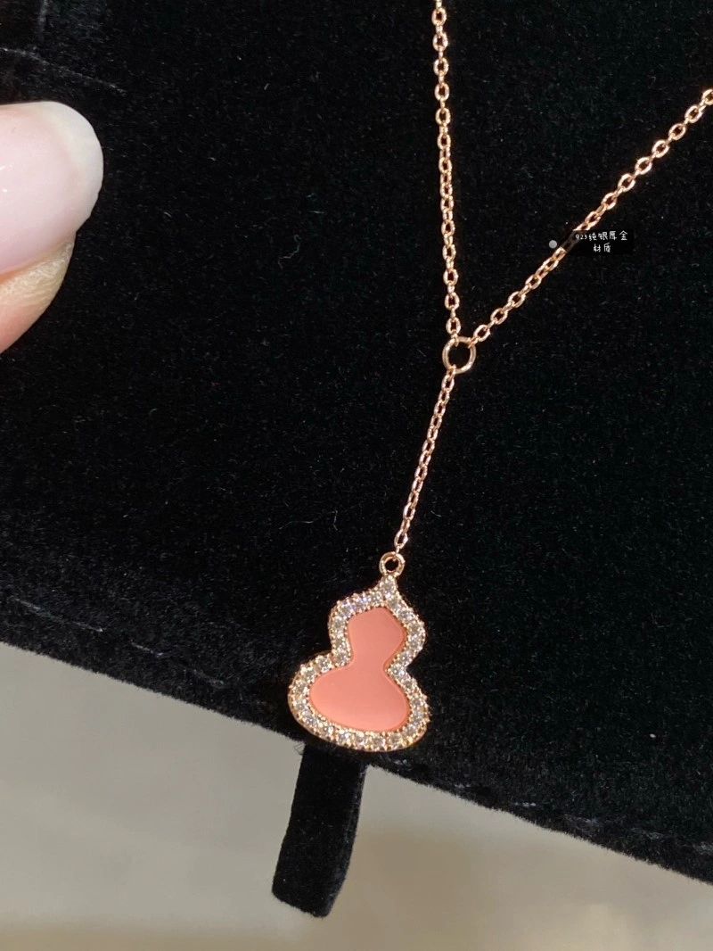 Economical Qeelin Necklaces