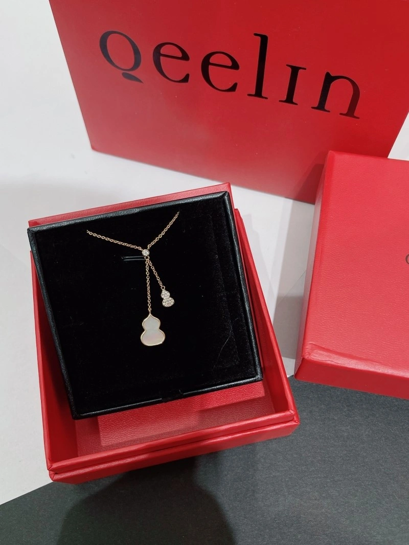 Discounted Qeelin Necklaces