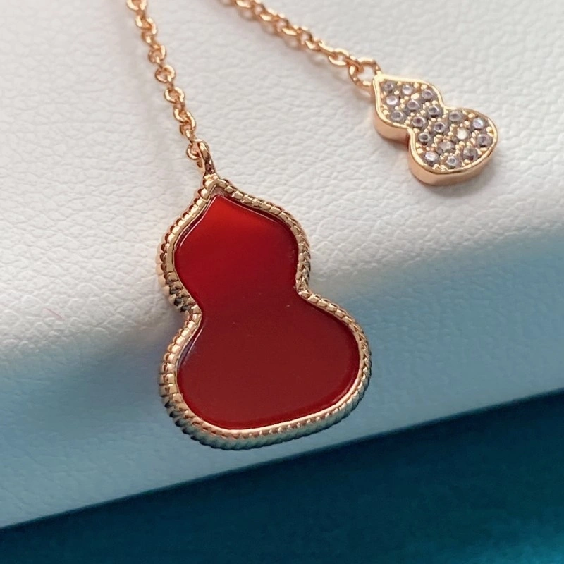 Discounted Qeelin Necklaces