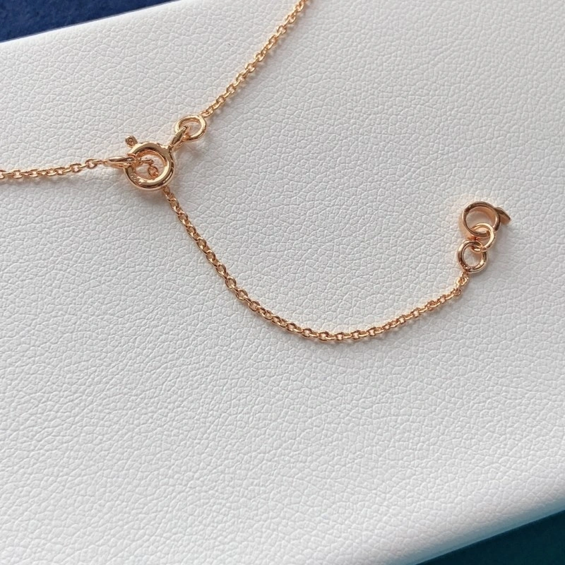 Discounted Qeelin Necklaces