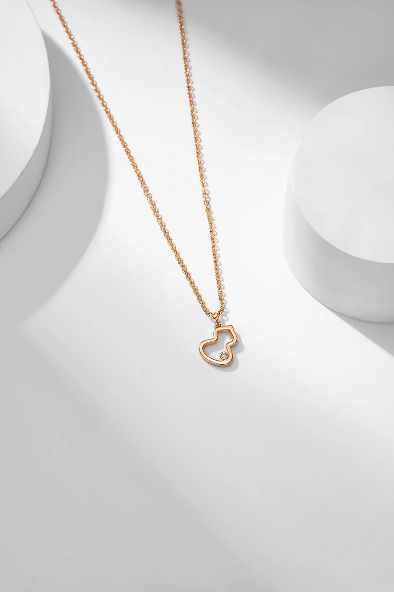 Accurate model Qeelin Necklaces