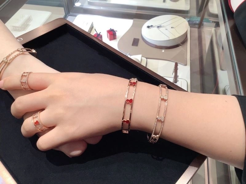 Cut-rate Qeelin Rings