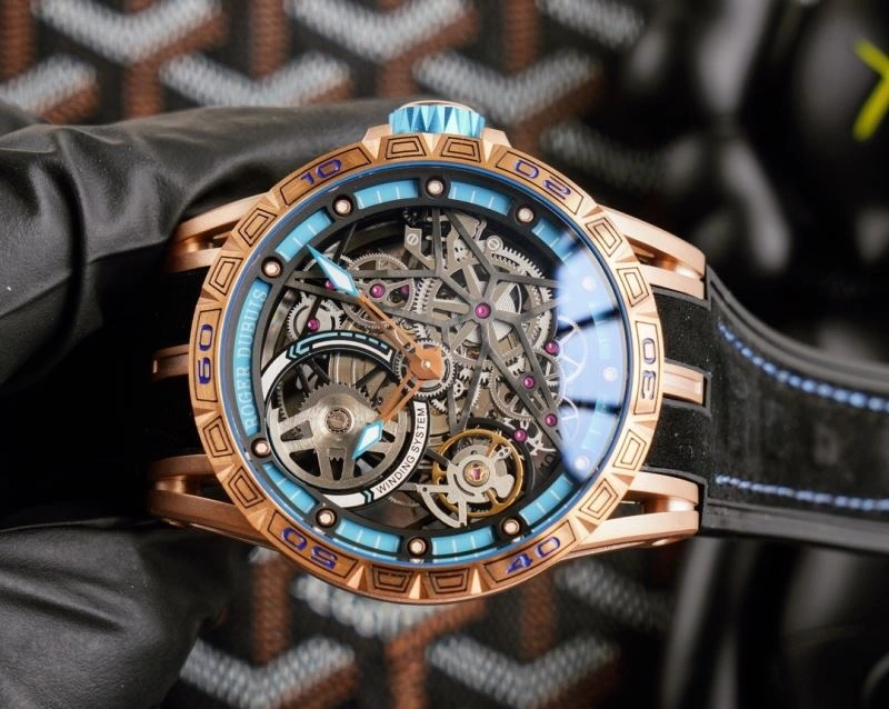 Top mirror ROGER DUBUIS Watches