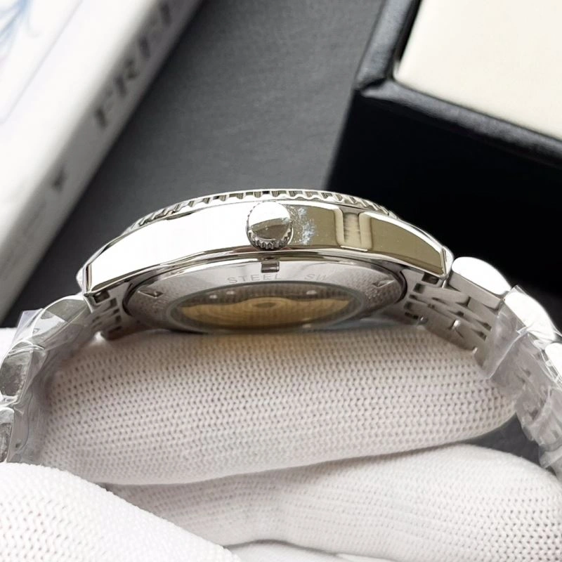 Indistinguishable ROLEX Watches