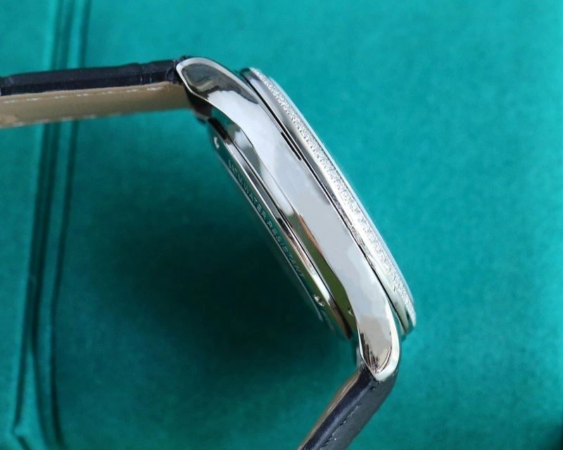 Indistinguishable ROLEX Watches