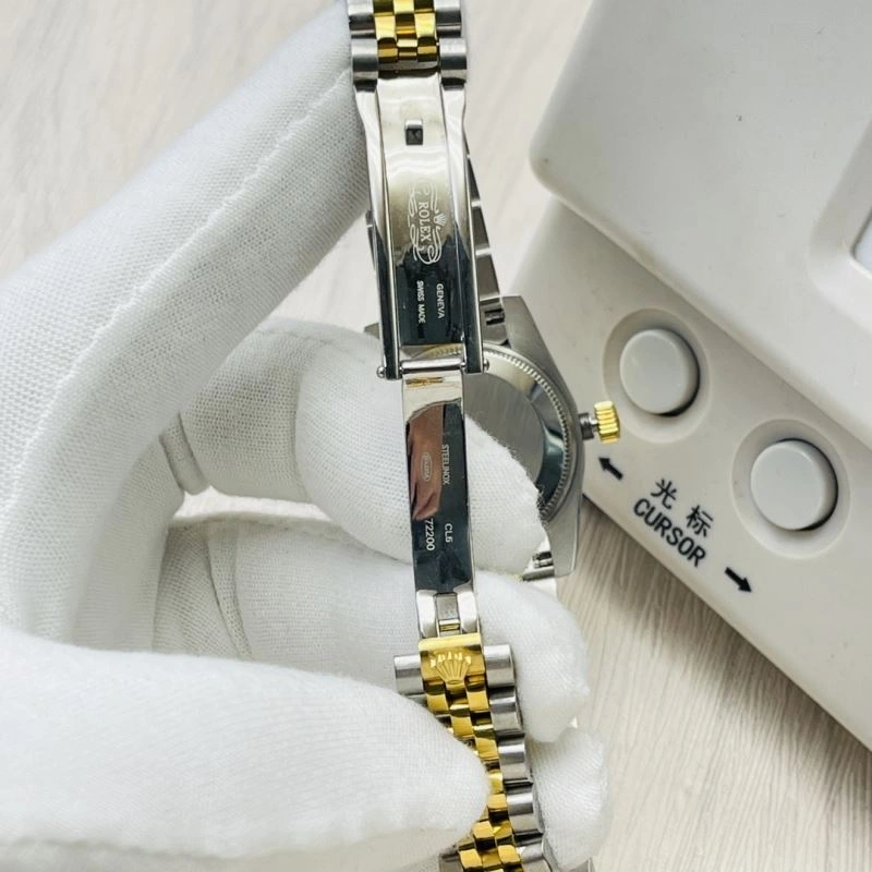 Indistinguishable ROLEX Watches