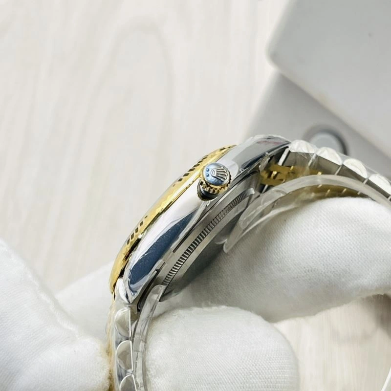 Indistinguishable ROLEX Watches