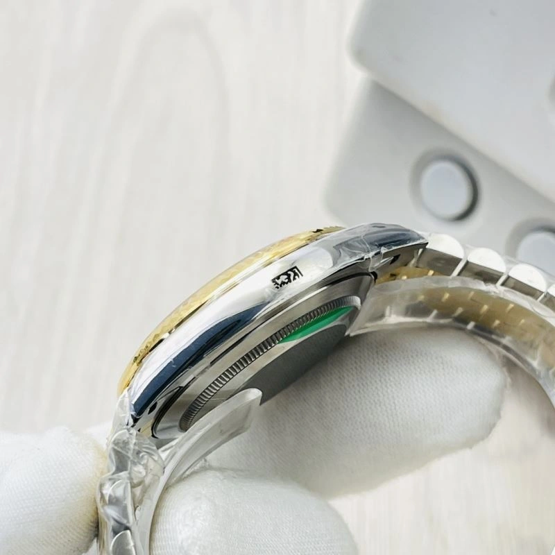 Indistinguishable ROLEX Watches