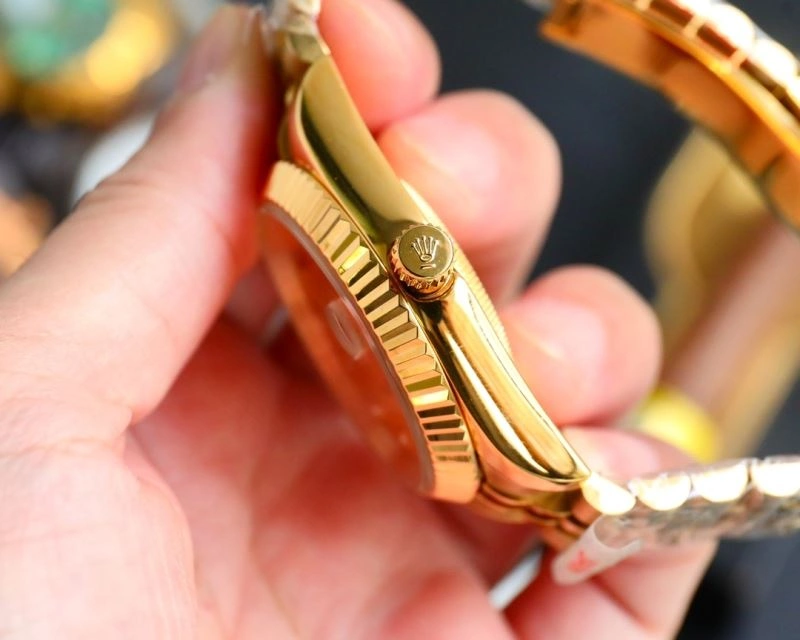 Indistinguishable ROLEX Watches