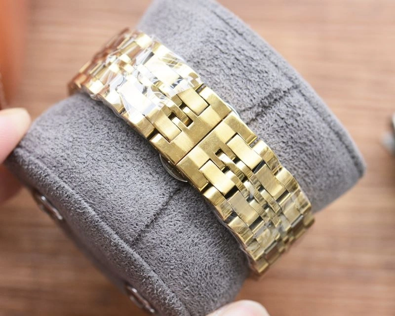 Indistinguishable ROLEX Watches