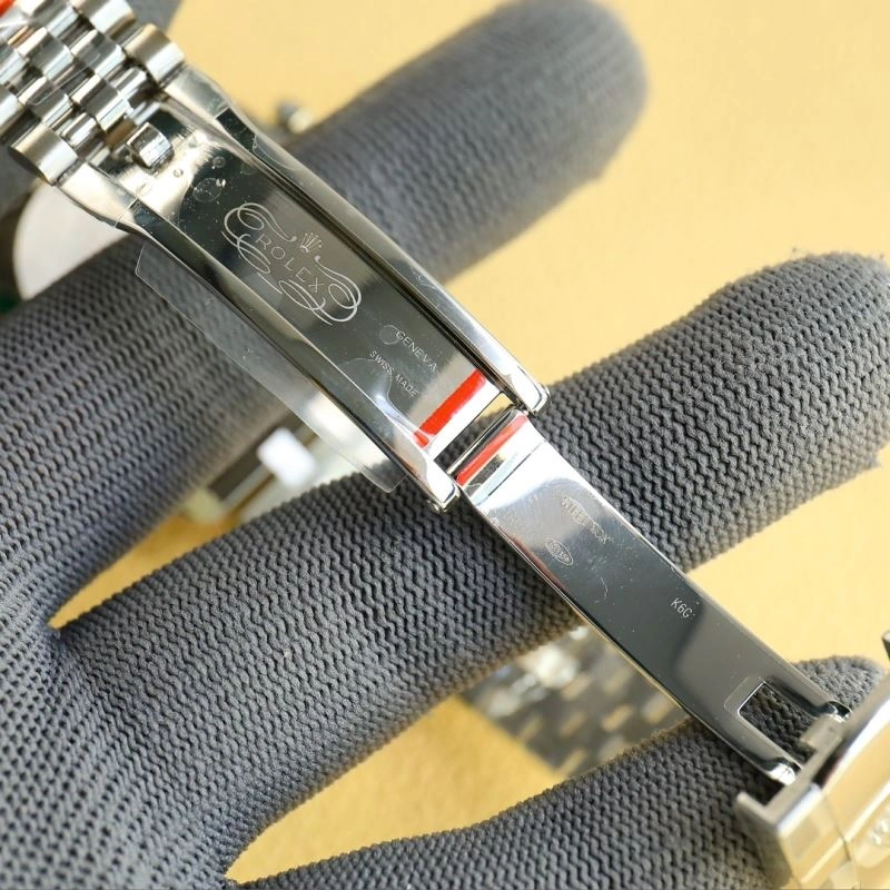 Indistinguishable ROLEX Watches