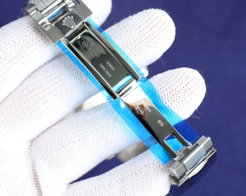Indistinguishable ROLEX Watches