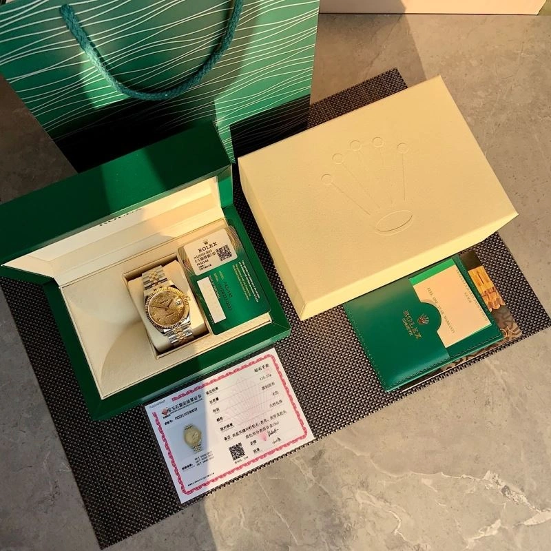 Indistinguishable ROLEX Watches