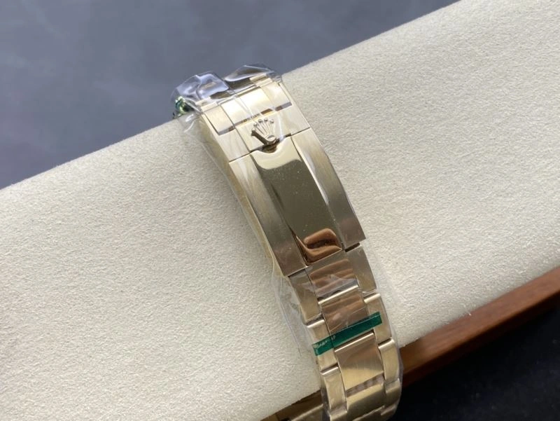 Indistinguishable ROLEX Watches