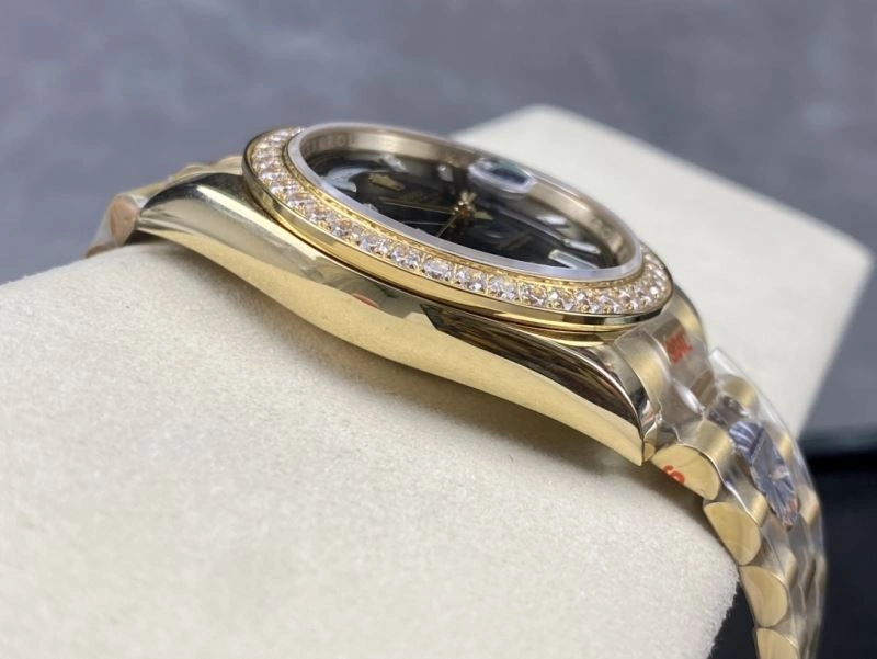 Indistinguishable ROLEX Watches