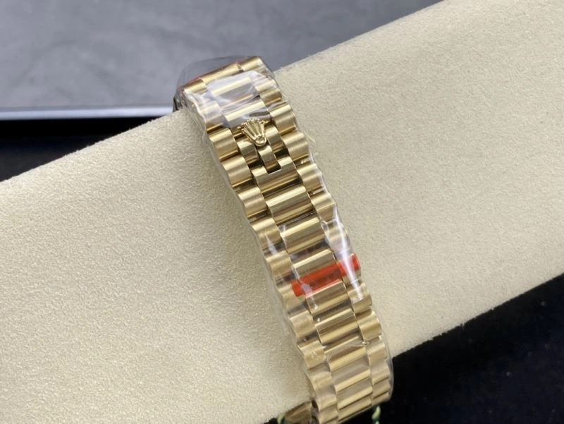 Indistinguishable ROLEX Watches