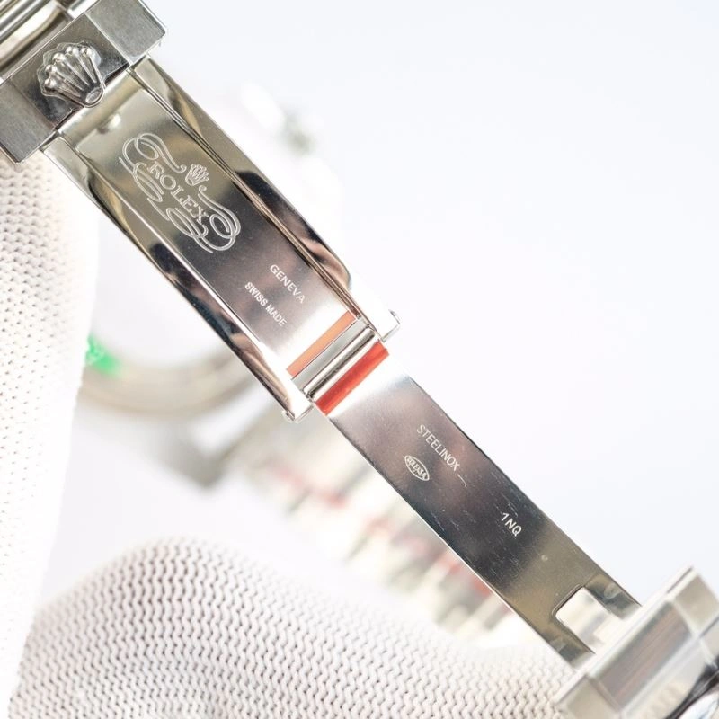 Indistinguishable ROLEX Watches