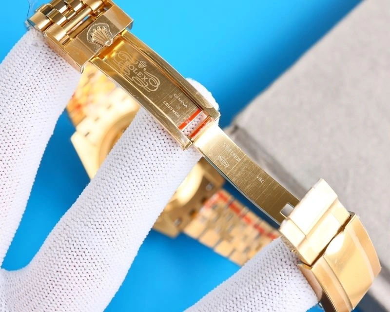 Indistinguishable ROLEX Watches