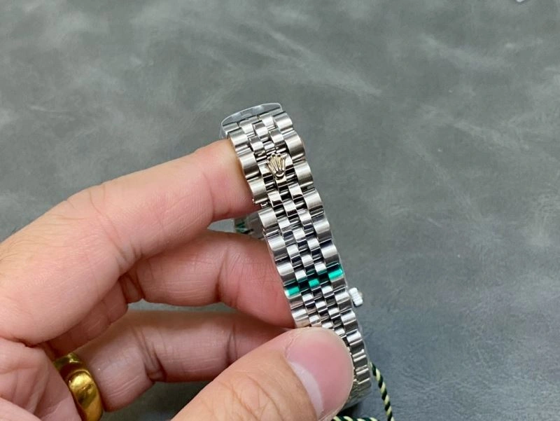 Low-cost ROLEX Watches
