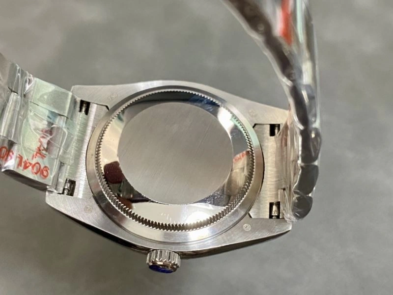 Indistinguishable ROLEX Watches
