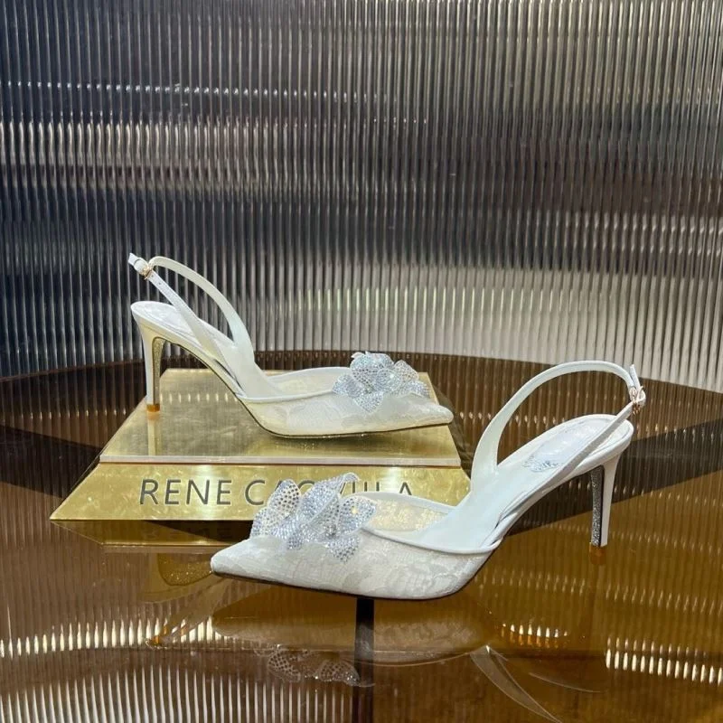 Accurate model Rene Caovilla Sandals