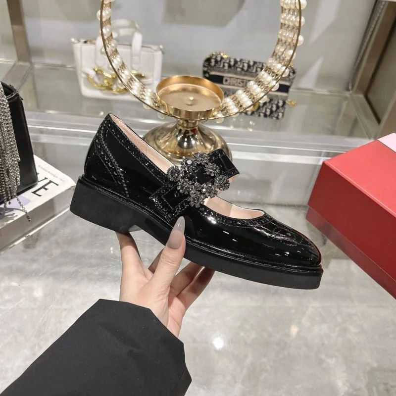 Accurate model Rene Caovilla Shoes