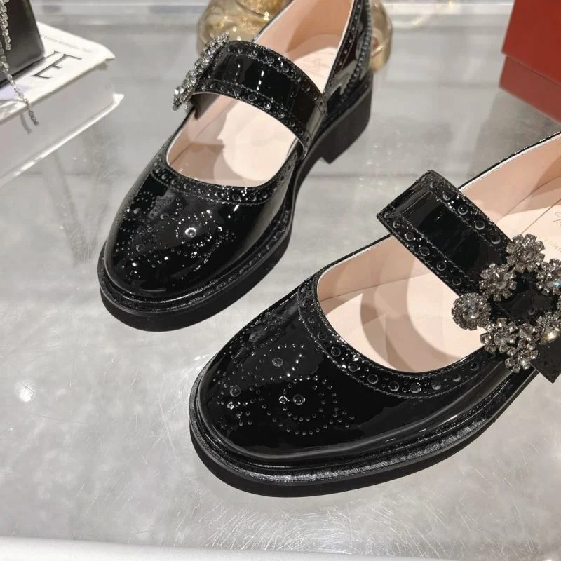 Accurate model Rene Caovilla Shoes