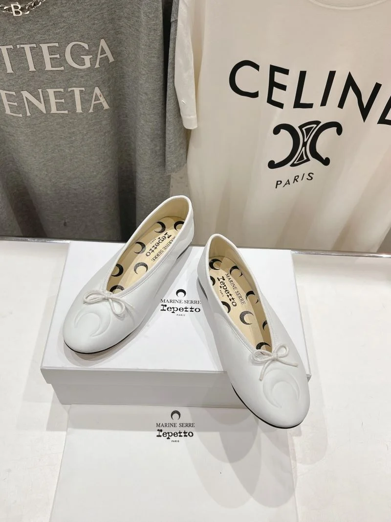 Precise copy Repetto Shoes