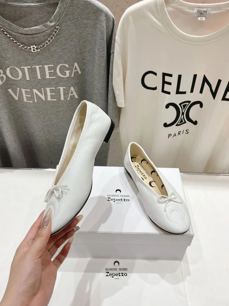 Precise copy Repetto Shoes