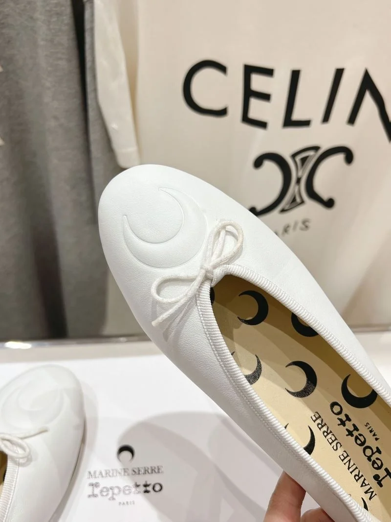 Precise copy Repetto Shoes