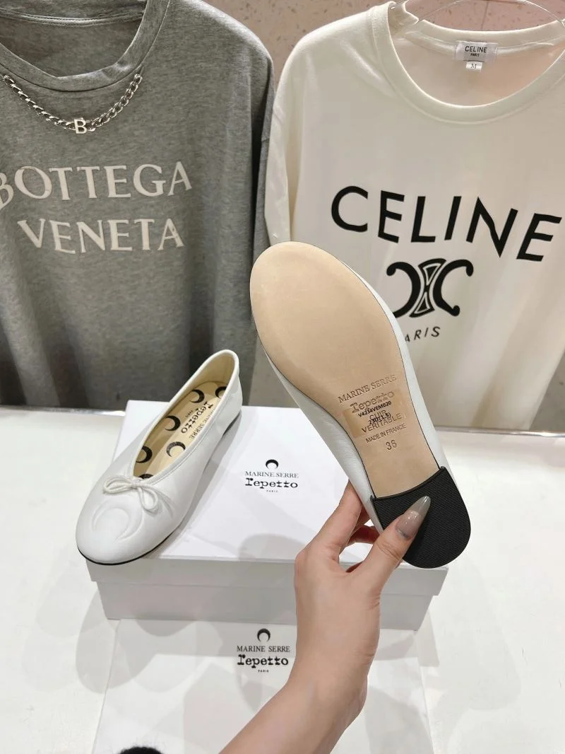 Precise copy Repetto Shoes